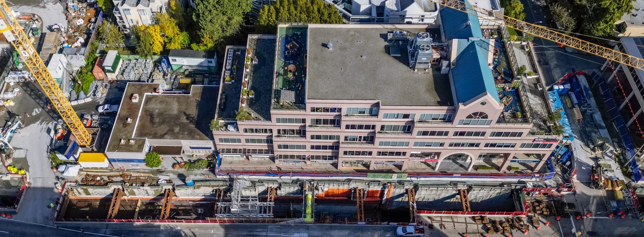 Stations - Broadway Subway Project